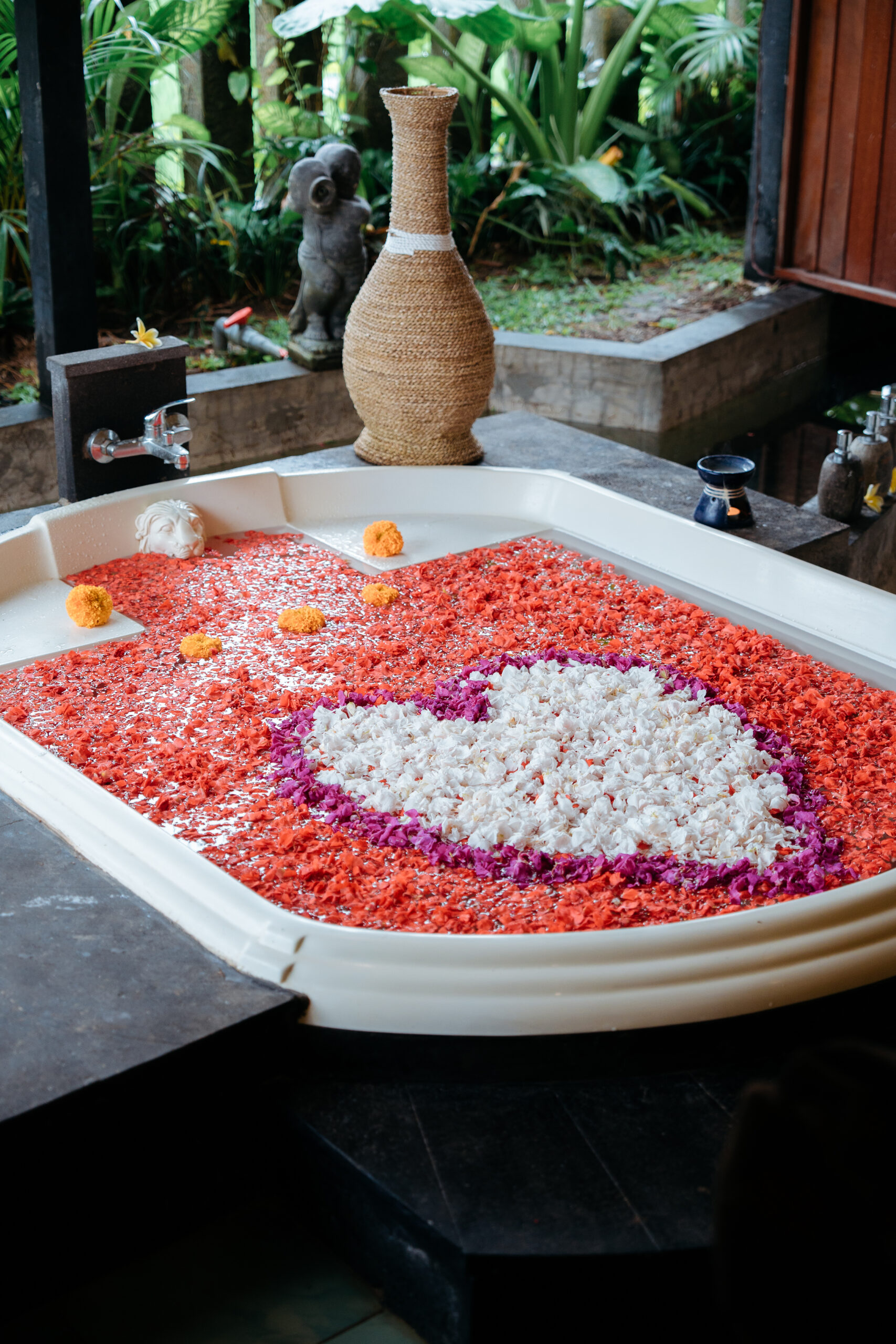 Exclusive Flower Bath Ubud Experience for Your Vacation - Parina Spa ...
